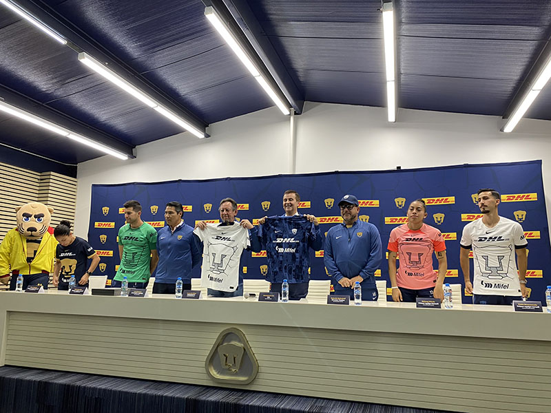 Renueva DHL Express alianza estratégica con los Pumas de la UNAM